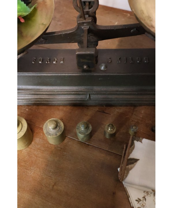 Balance ancienne et vintage